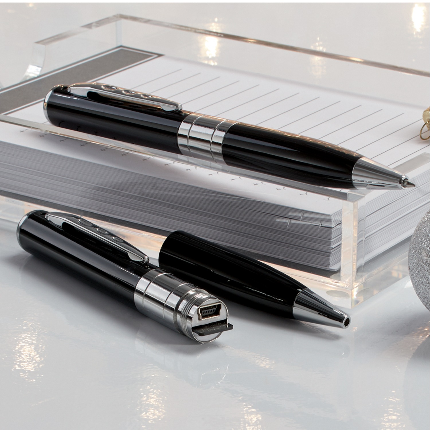 Spy Camera/Voice Recorder Pen | Ginny's