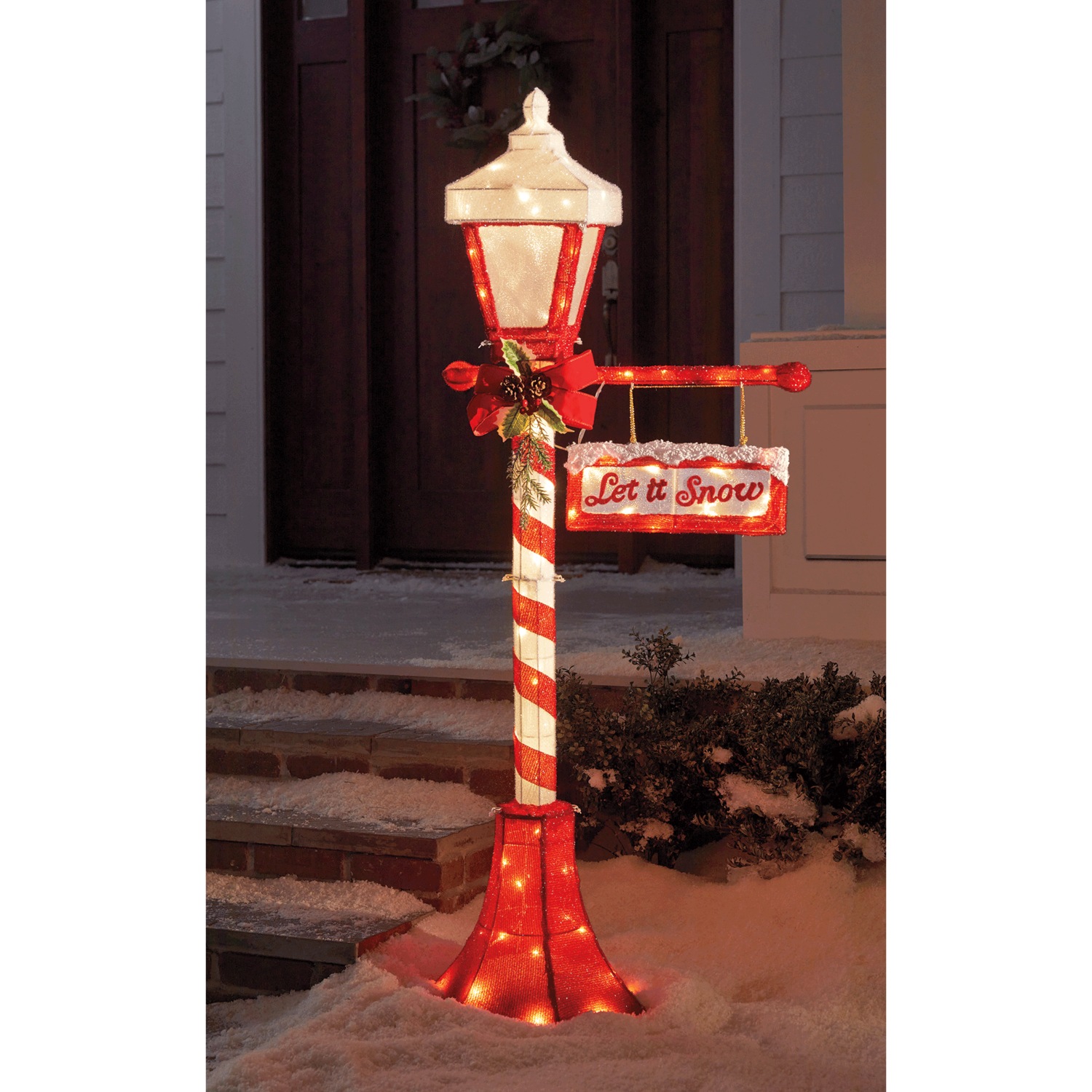 LED Red and White Lamp Post | Ginny's