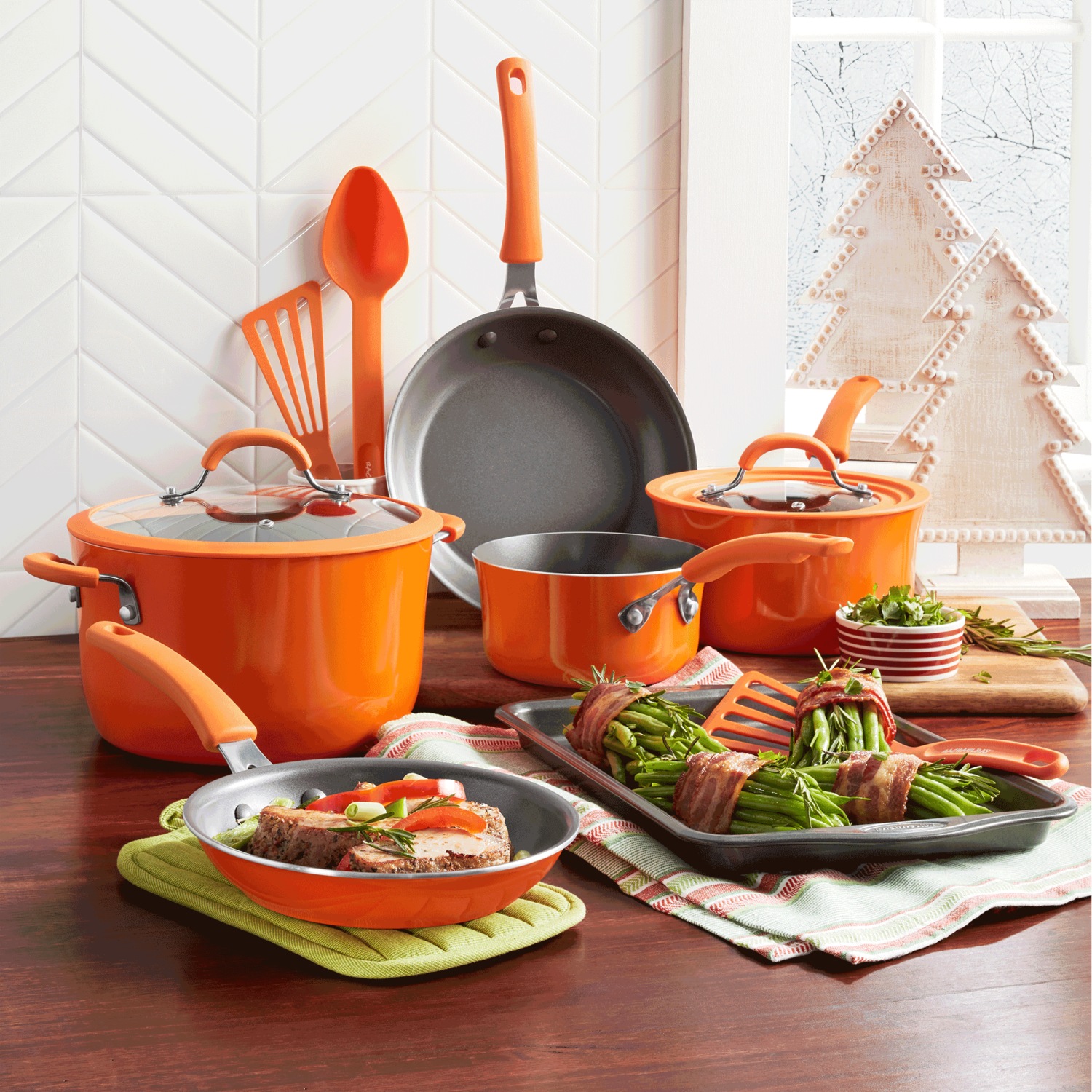 Rachael Ray Cook & Create 11-Piece Aluminum Cookware Set | Ginny's