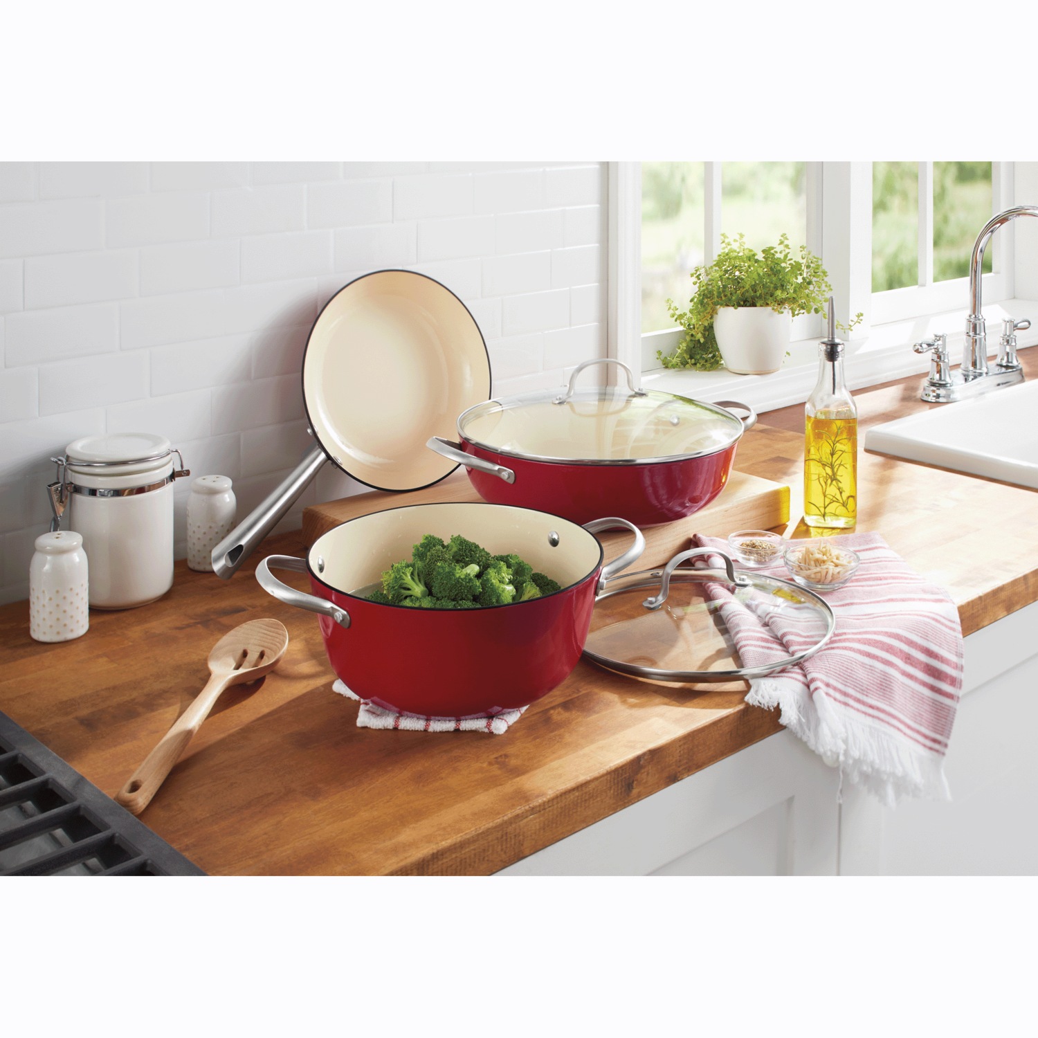 5-Piece Enameled Cast Iron Cookware Set | Ginny's