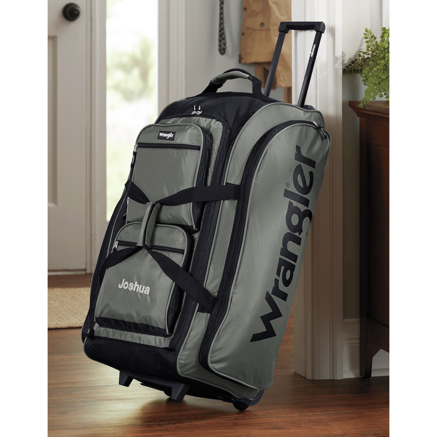 Wrangler 30-inch Rolling Multi-Pocket Upright Duffel | Ginny's