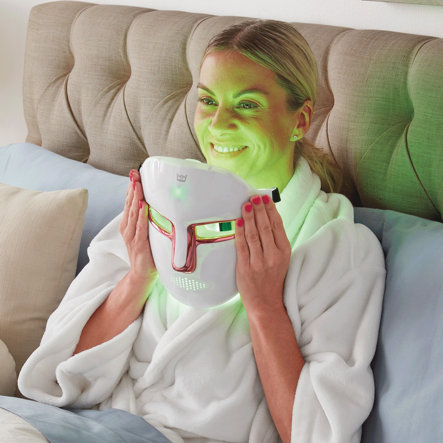 7-Spectrum Light Therapy Face Mask | Ginny's