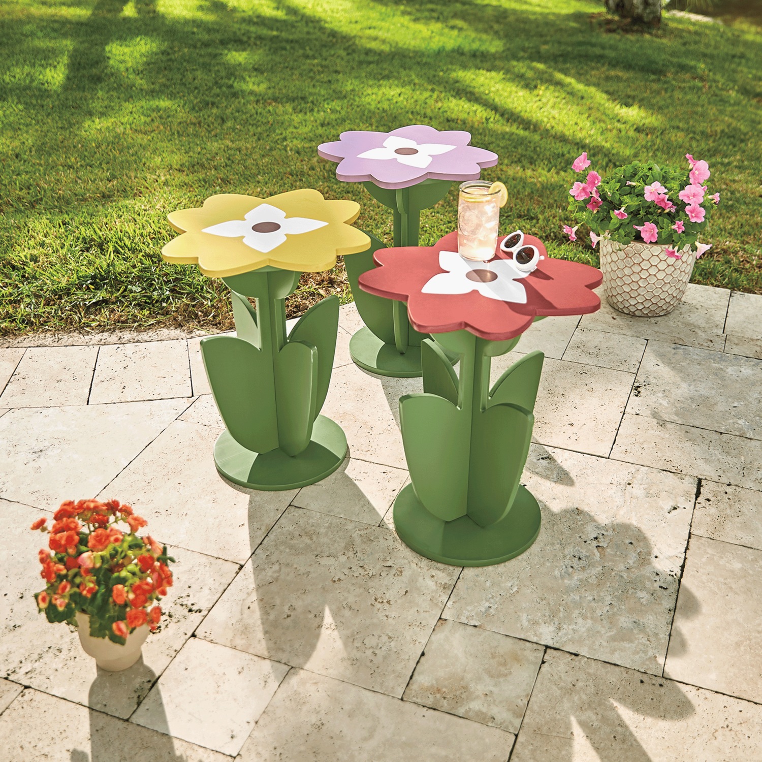 Flower Accent Table | Ginny's