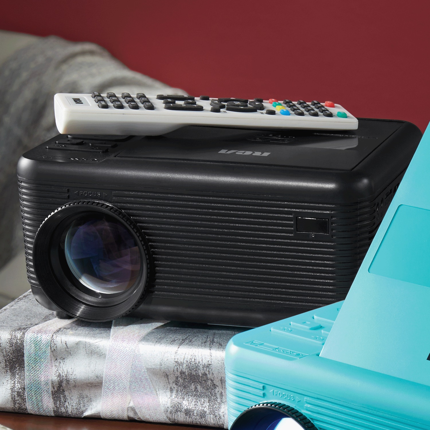RCA Projector with DVD Player and Screen | Ginny's